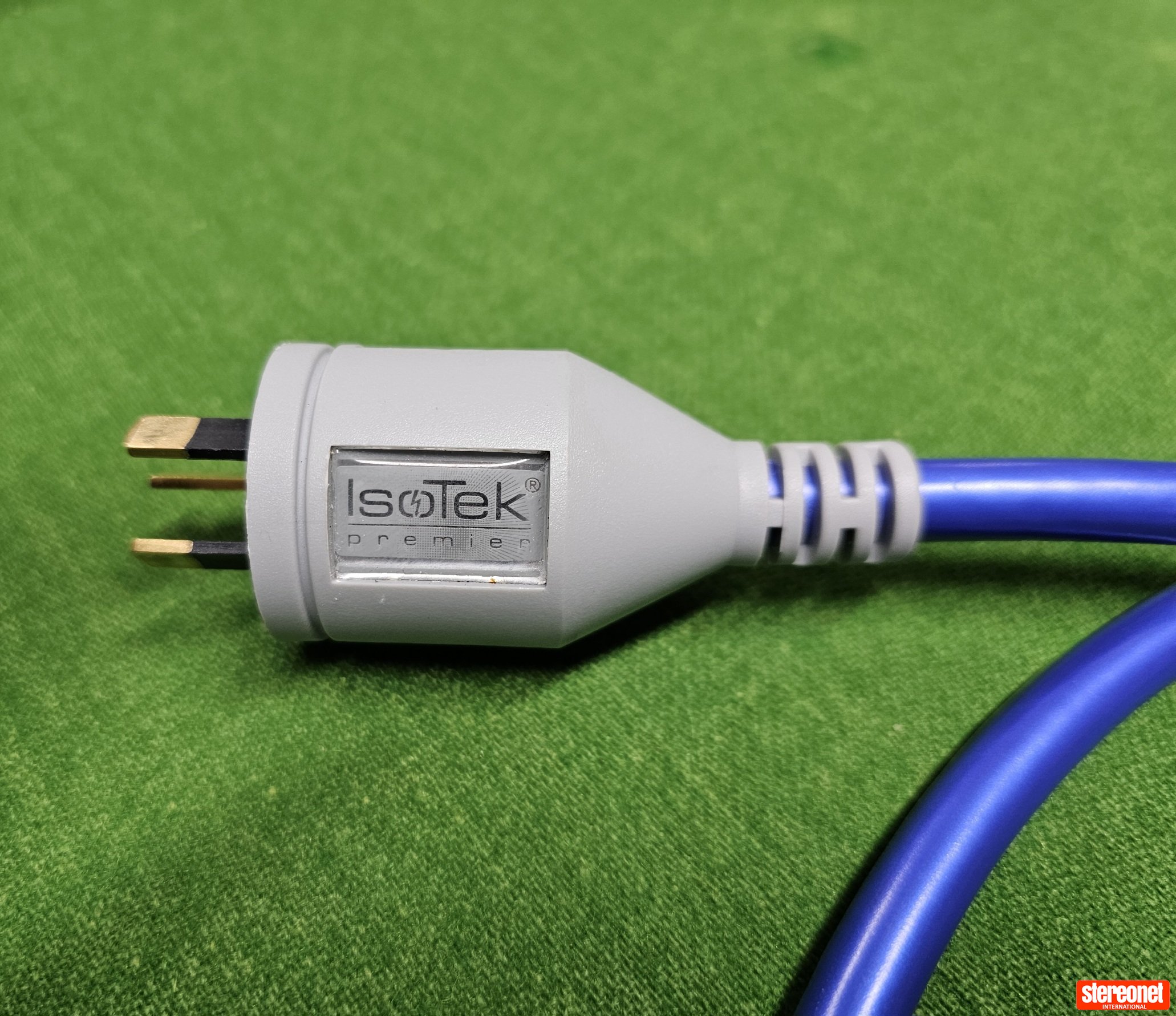 IsoTek Premier Power Cable - Power Cables - StereoNET