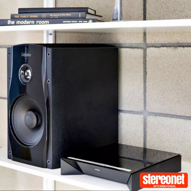 Definitive Technology W-AMP Wireless Streaming Amplifier (Display Unit ...