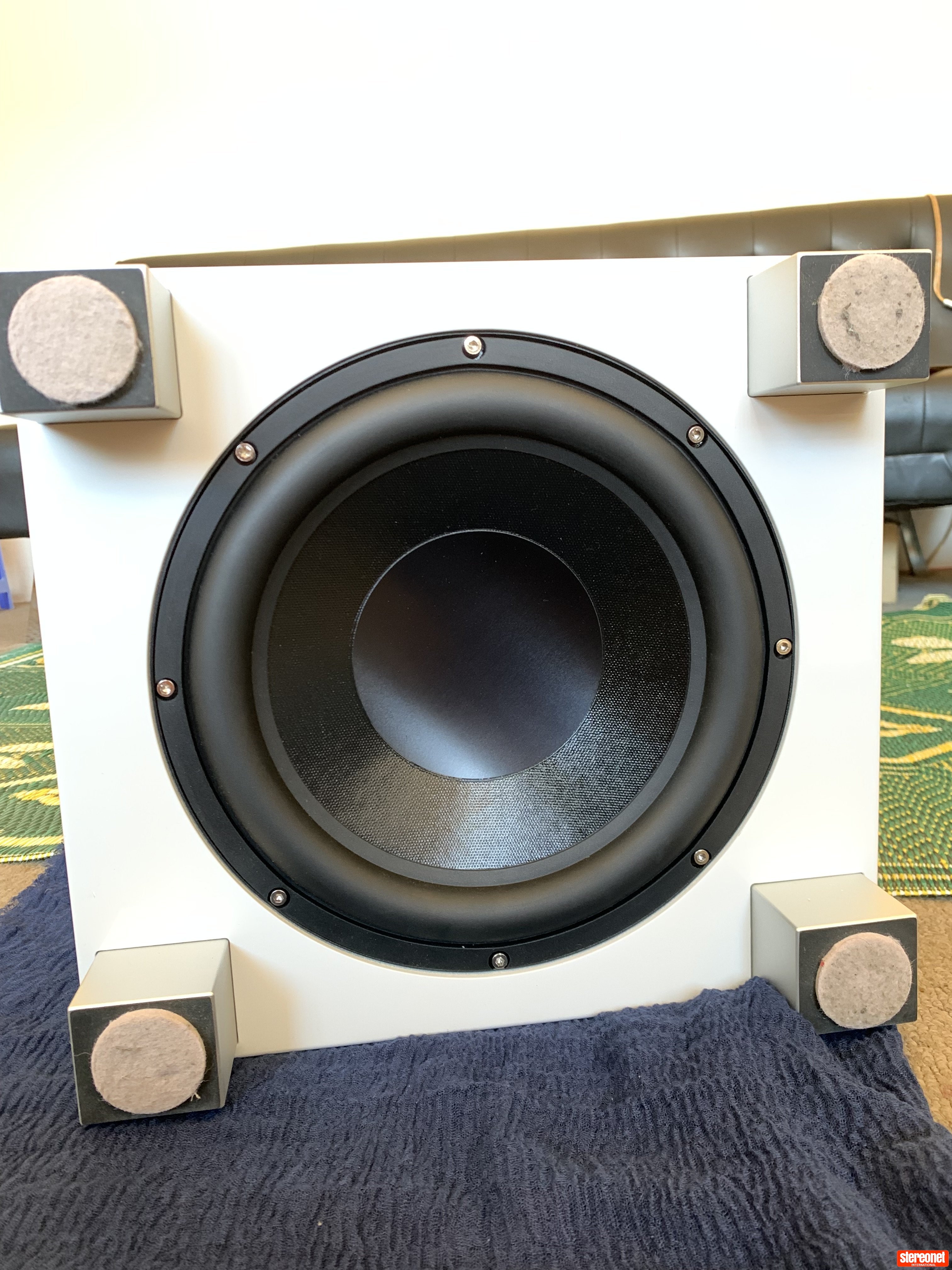 REL Acoustics T7 i Subwoofer (Active / Powered) - Subwoofers - StereoNET