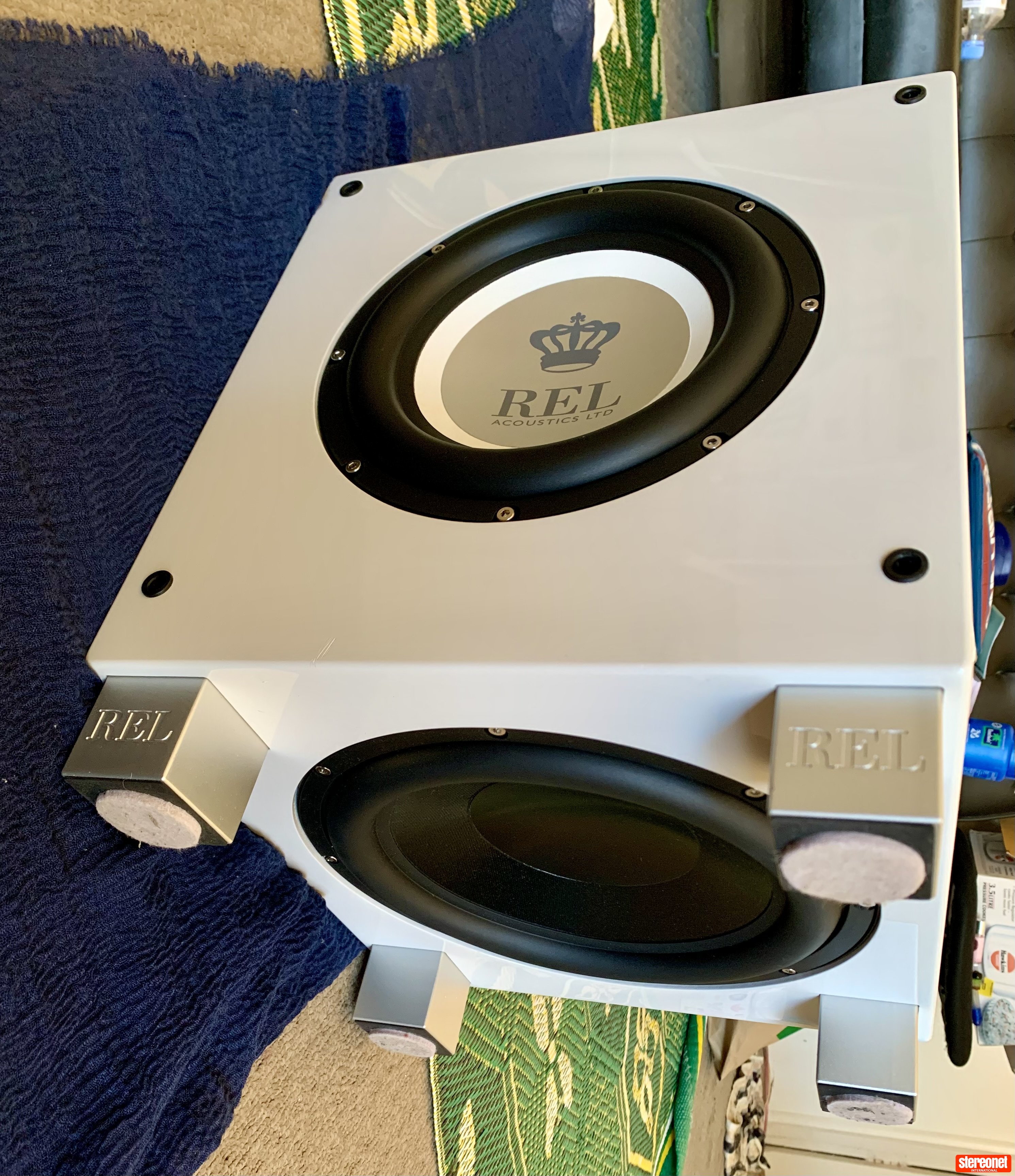 REL Acoustics T7 i Subwoofer (Active / Powered) - Subwoofers - StereoNET