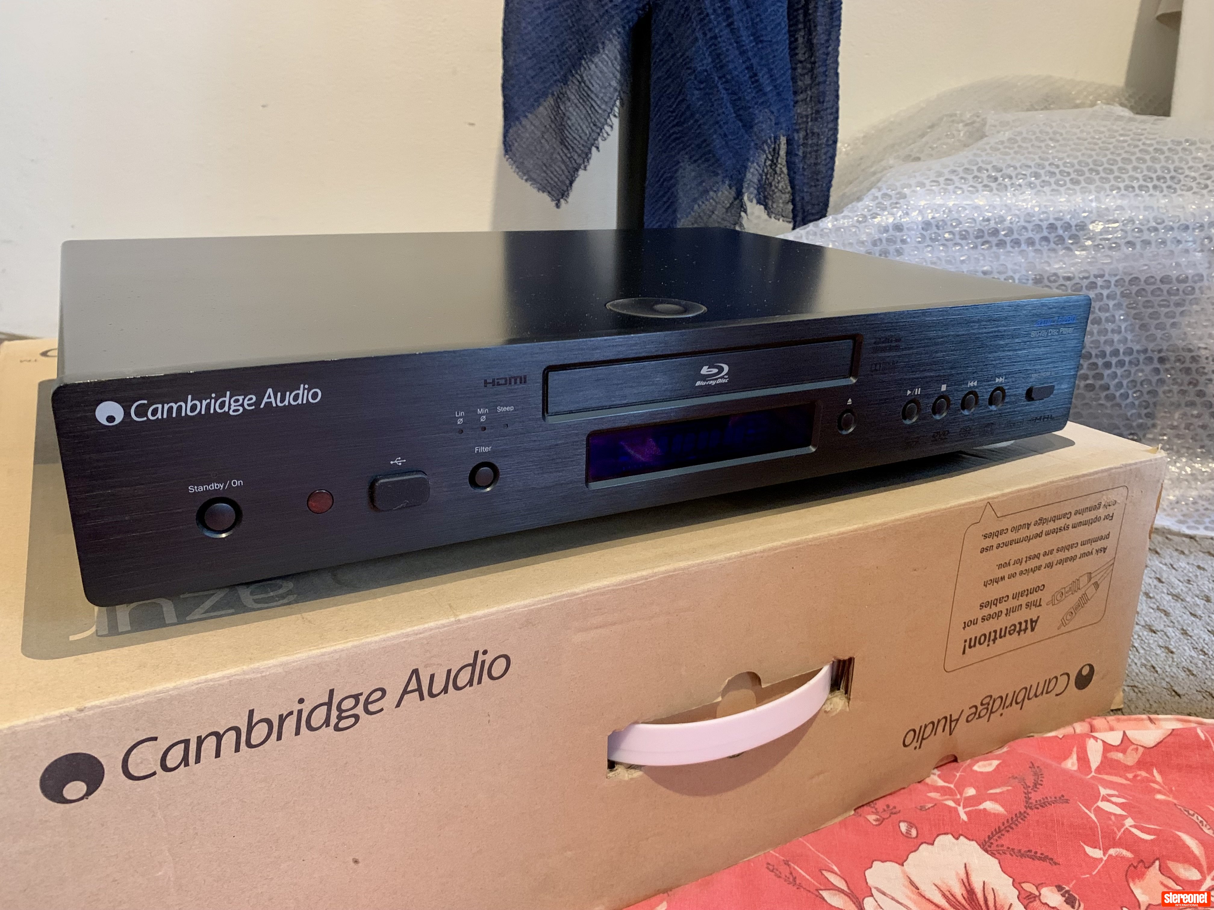 Cambridge Audio Azur 752BD Blu-ray Player - DVD / Blu-ray / Streaming ...