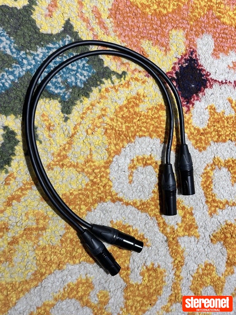 Mogami Neglex 2549 Interconnect Cables (XLR) - Interconnects - StereoNET
