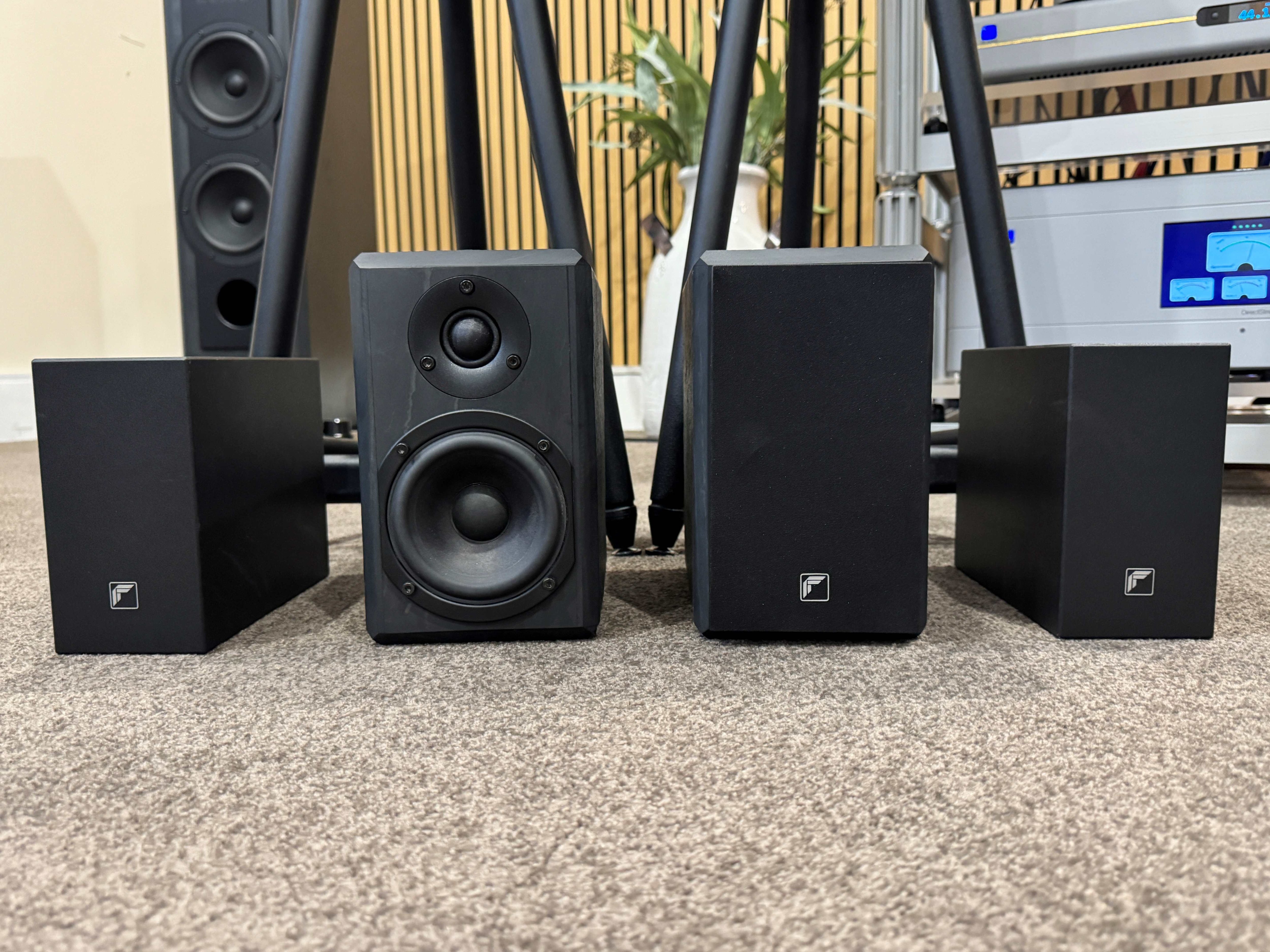 Fischer & Fischer @ HeyNow Hi-Fi - HeyNow Hi-Fi - by Geoff Haynes ...