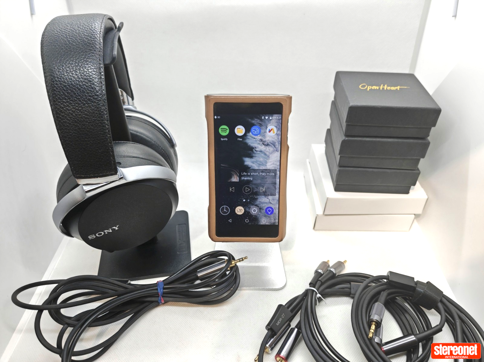 Shanling M6 PRO + SONY MDR-Z7 HEADPHONES Digital Audio Player (DAP ...