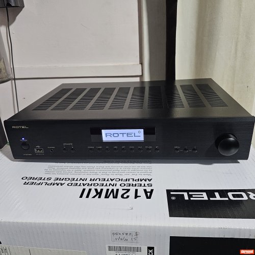 Rotel A12 MKII Integrated Amplifier (Solid State) - Bookshelf & Small ...