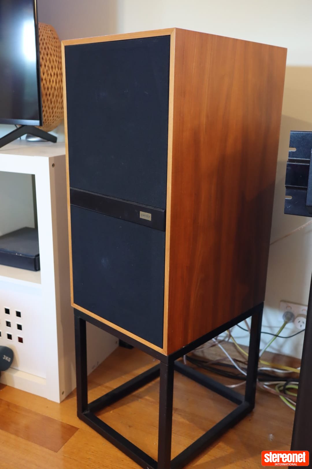 Spendor S100 Standmount Loudspeakers - Floorstanders & Large Monitors ...
