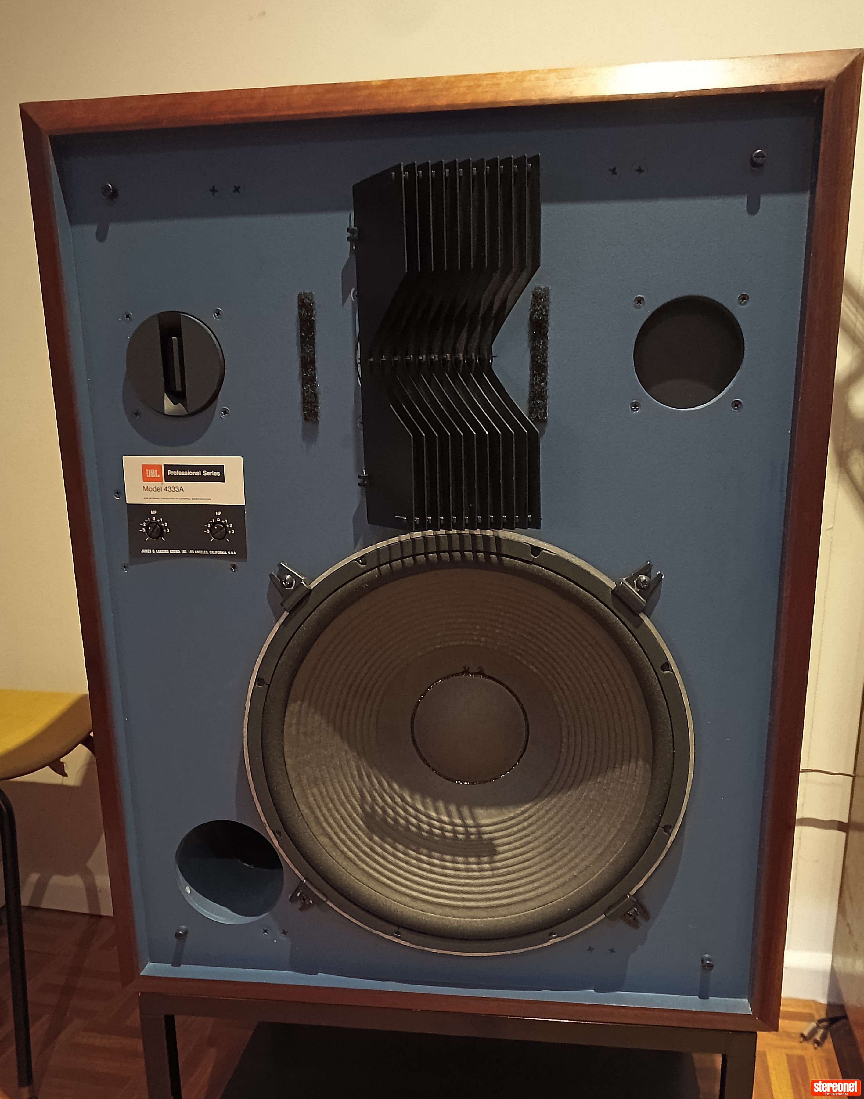 JBL 4333A Studio Monitors - Floorstanders & Large Monitors - StereoNET