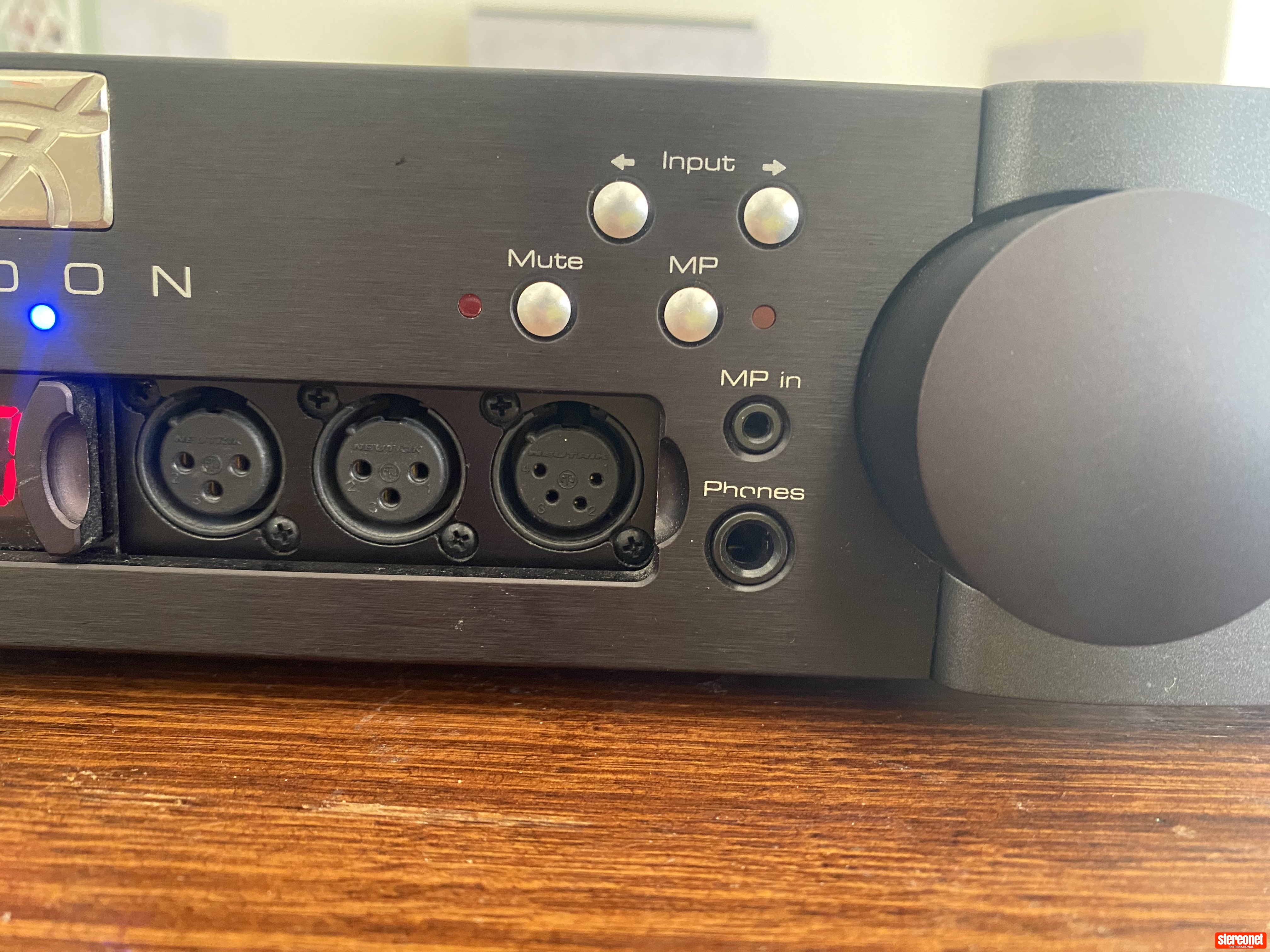 Simaudio Moon 430ha/d Headphone Amplifier (with DAC) - Headphone Amps ...