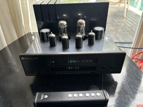 PrimaLuna Dac 100 Digital Analog Converter (DAC) - DACs and Streamers ...