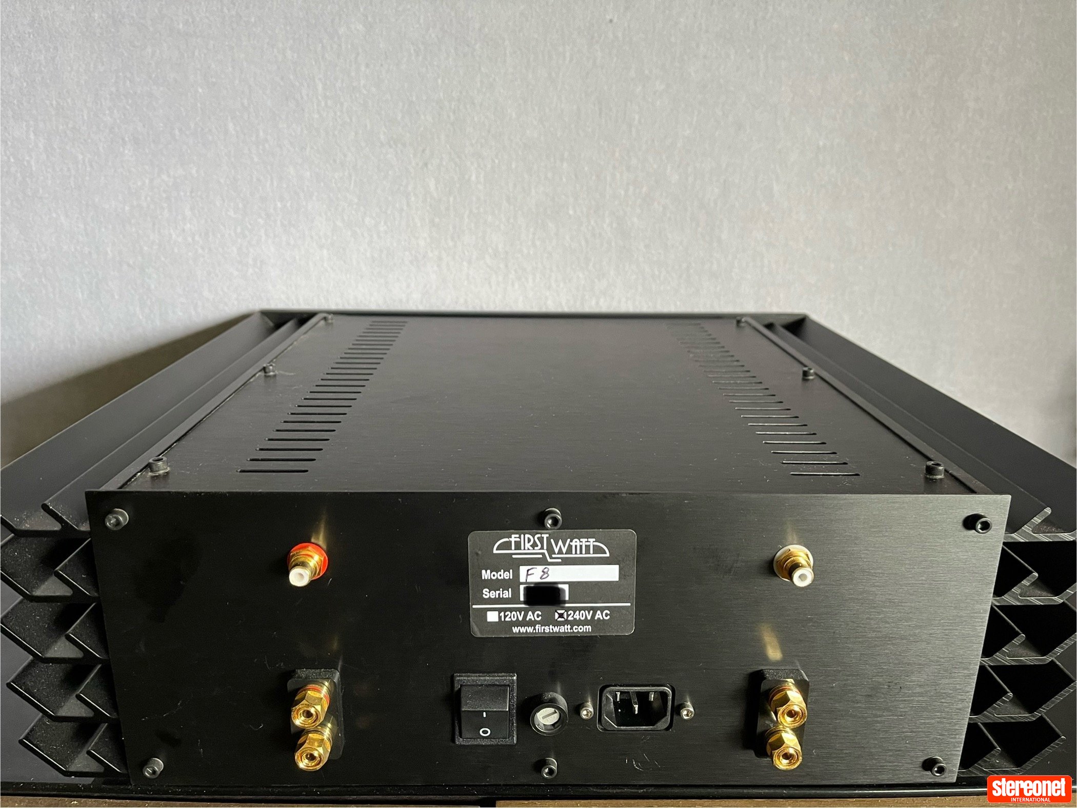 First Watt F8 Power Amplifier - Power Amplifiers - StereoNET