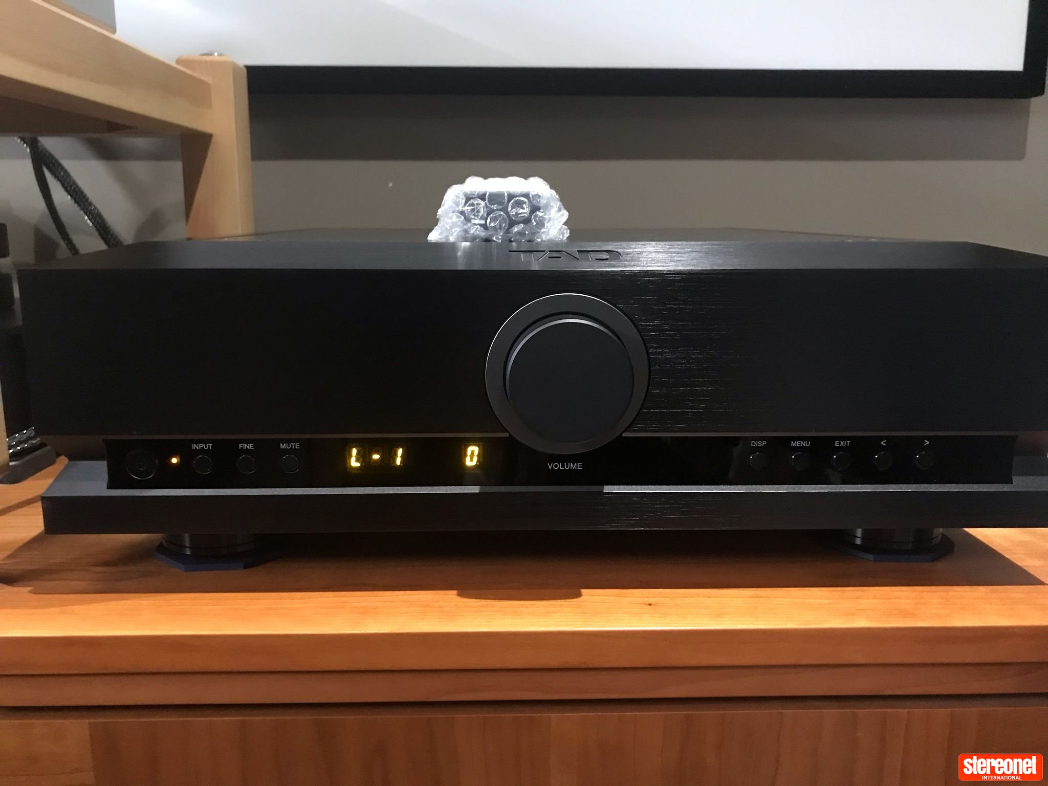 TAD - Technical Audio Devices C1000 Pre Amplifier - Pre Amplifiers ...