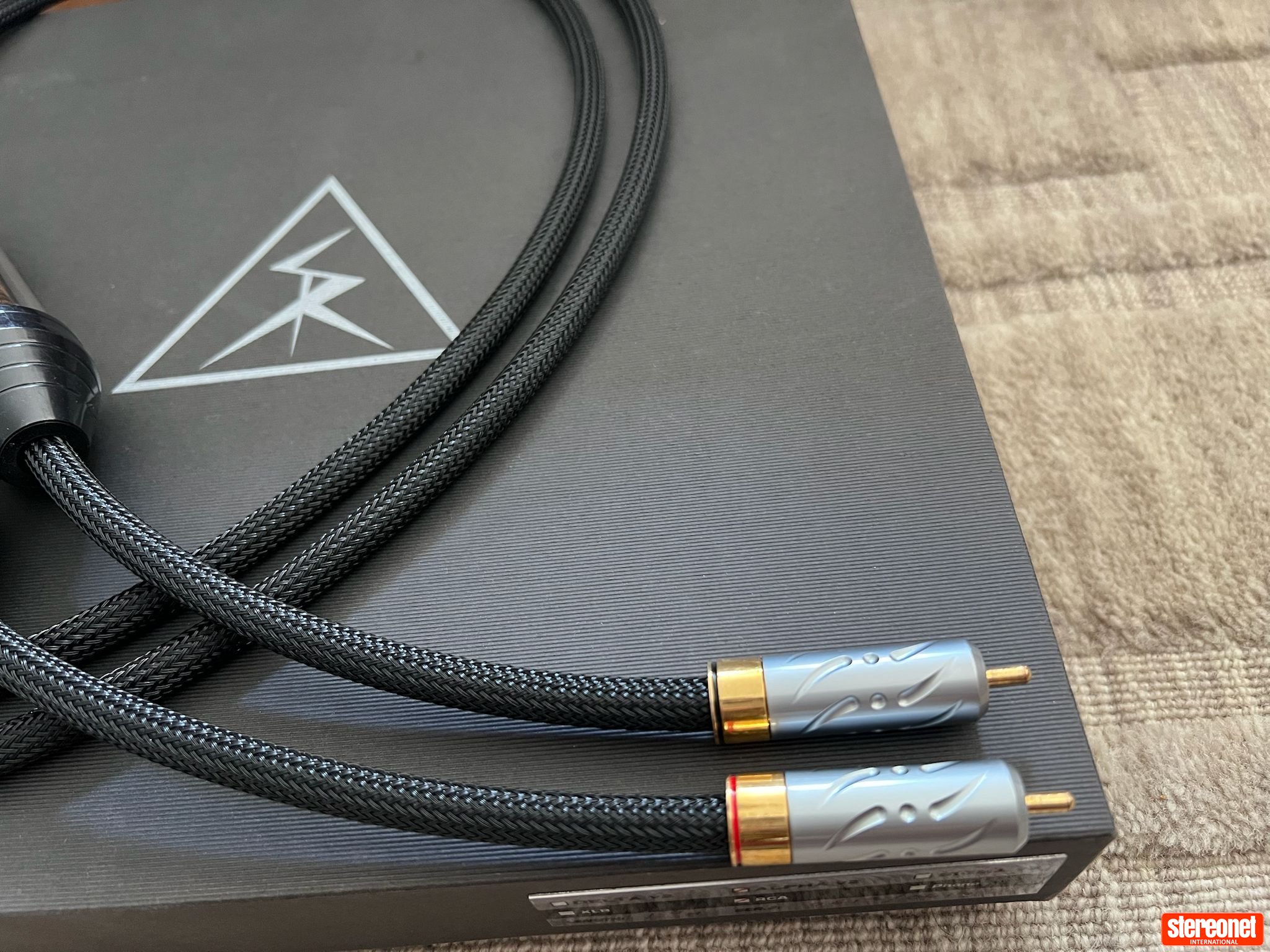 Shunyata Delta V2 Interconnect Cables (RCA) - Interconnects - StereoNET
