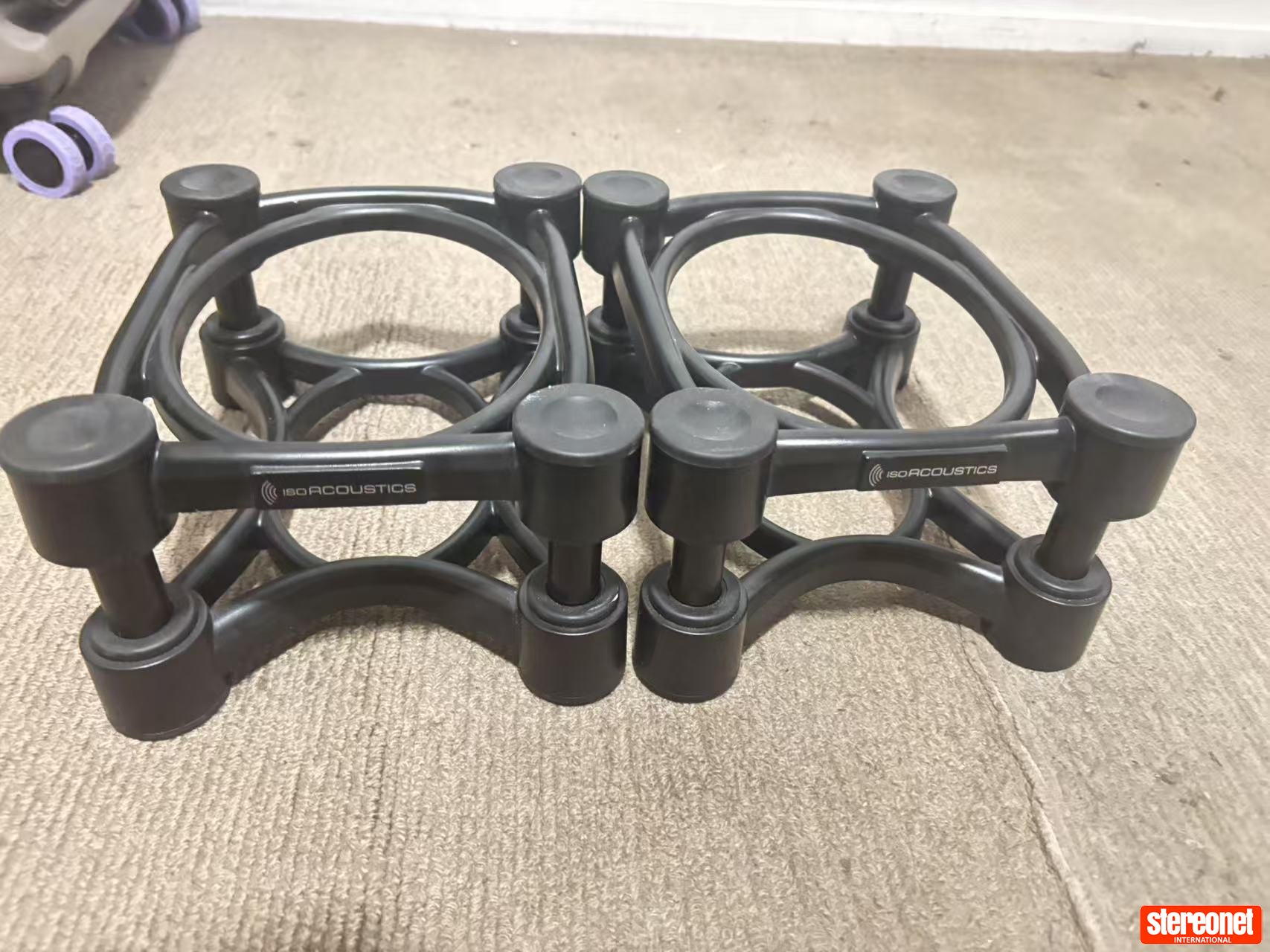 IsoAcoustics ISO-200 Isolation Devices - Speaker Stands - StereoNET