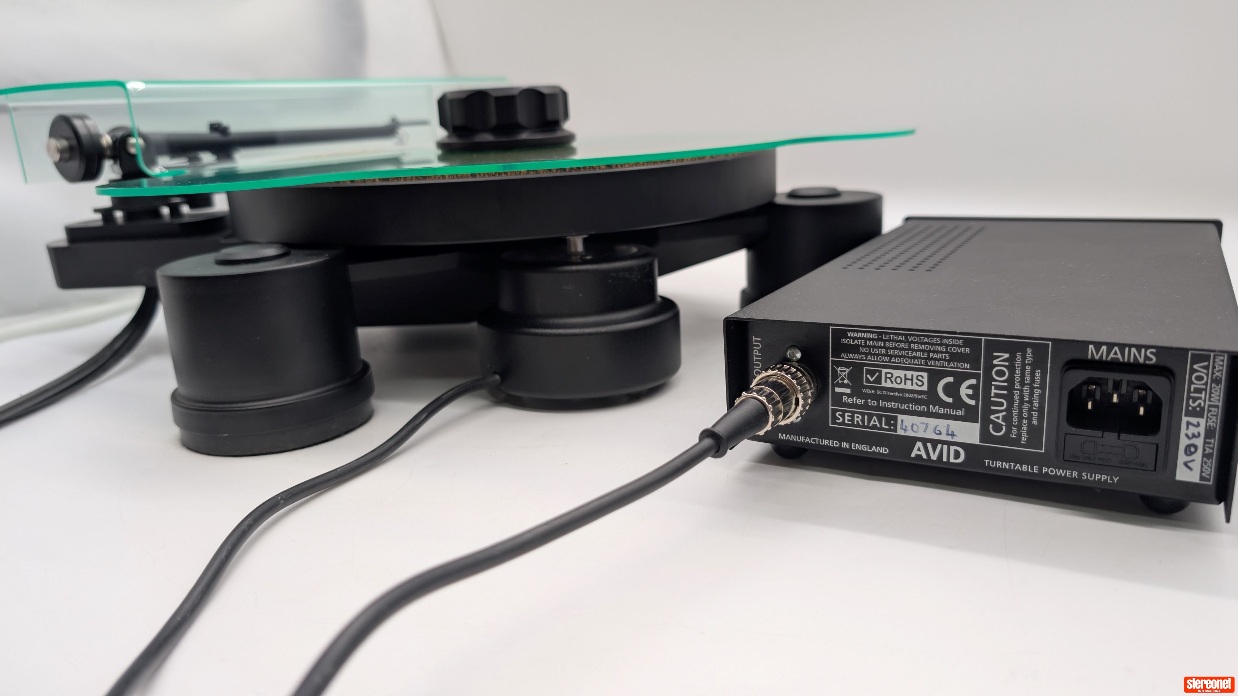 AVID HiFi Diva II SP Turntable - Turntables & Record Players - StereoNET