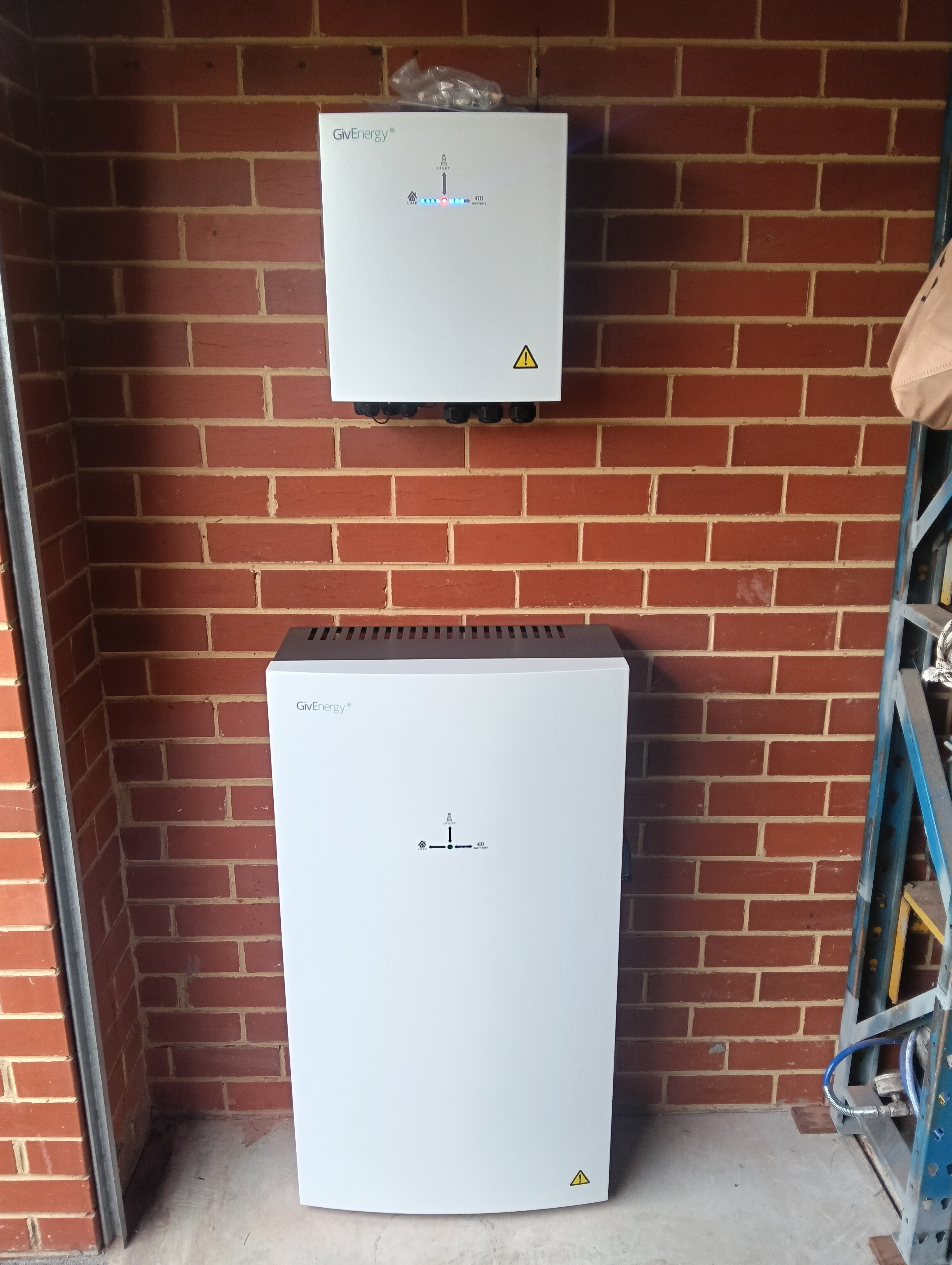 Tesla Powerwall alternatives ? - Remotes, Automation & Security - StereoNET