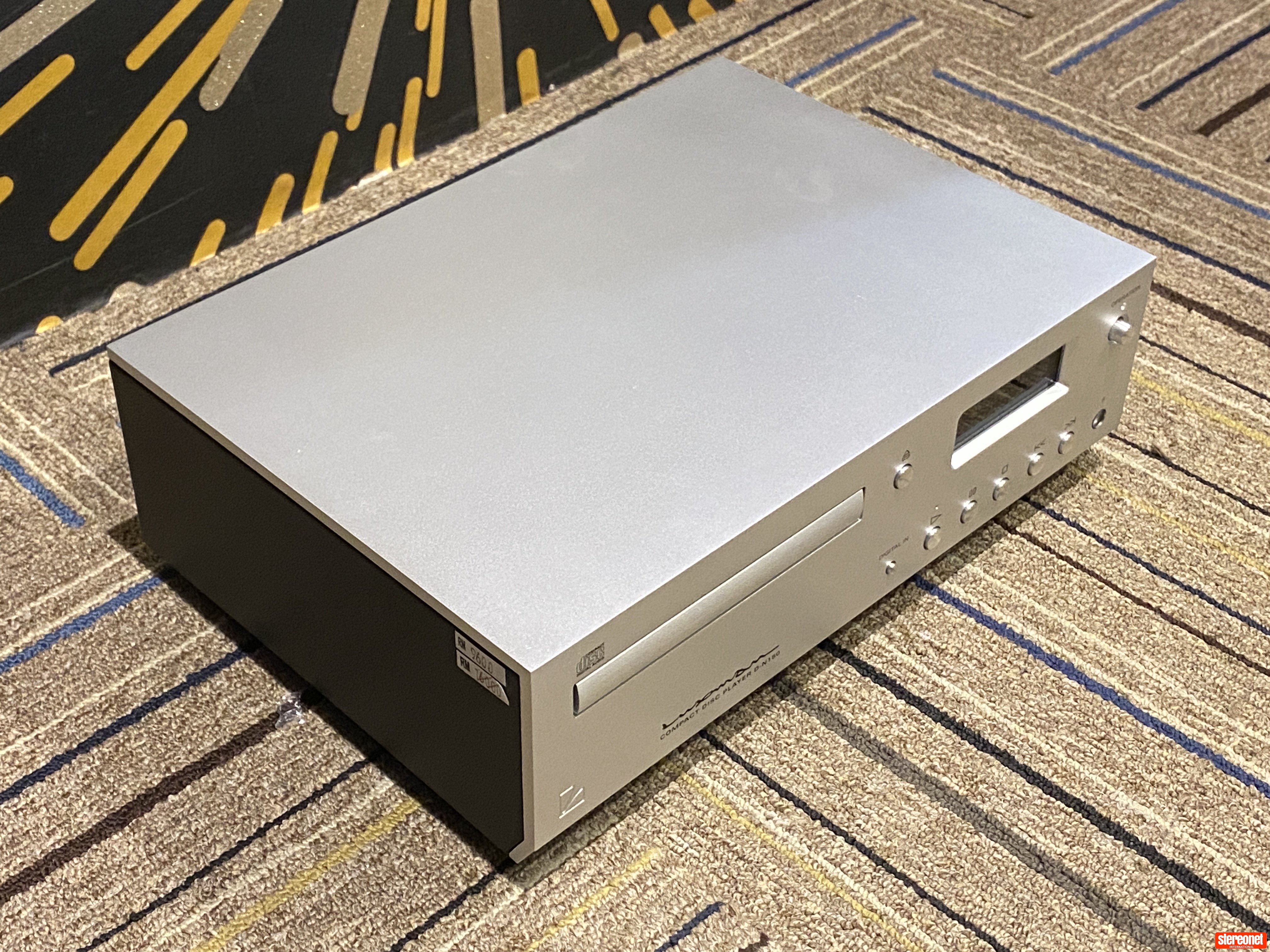 Luxman D-N150 Neoclassico CD Player - CD/SACD Players & Transport ...