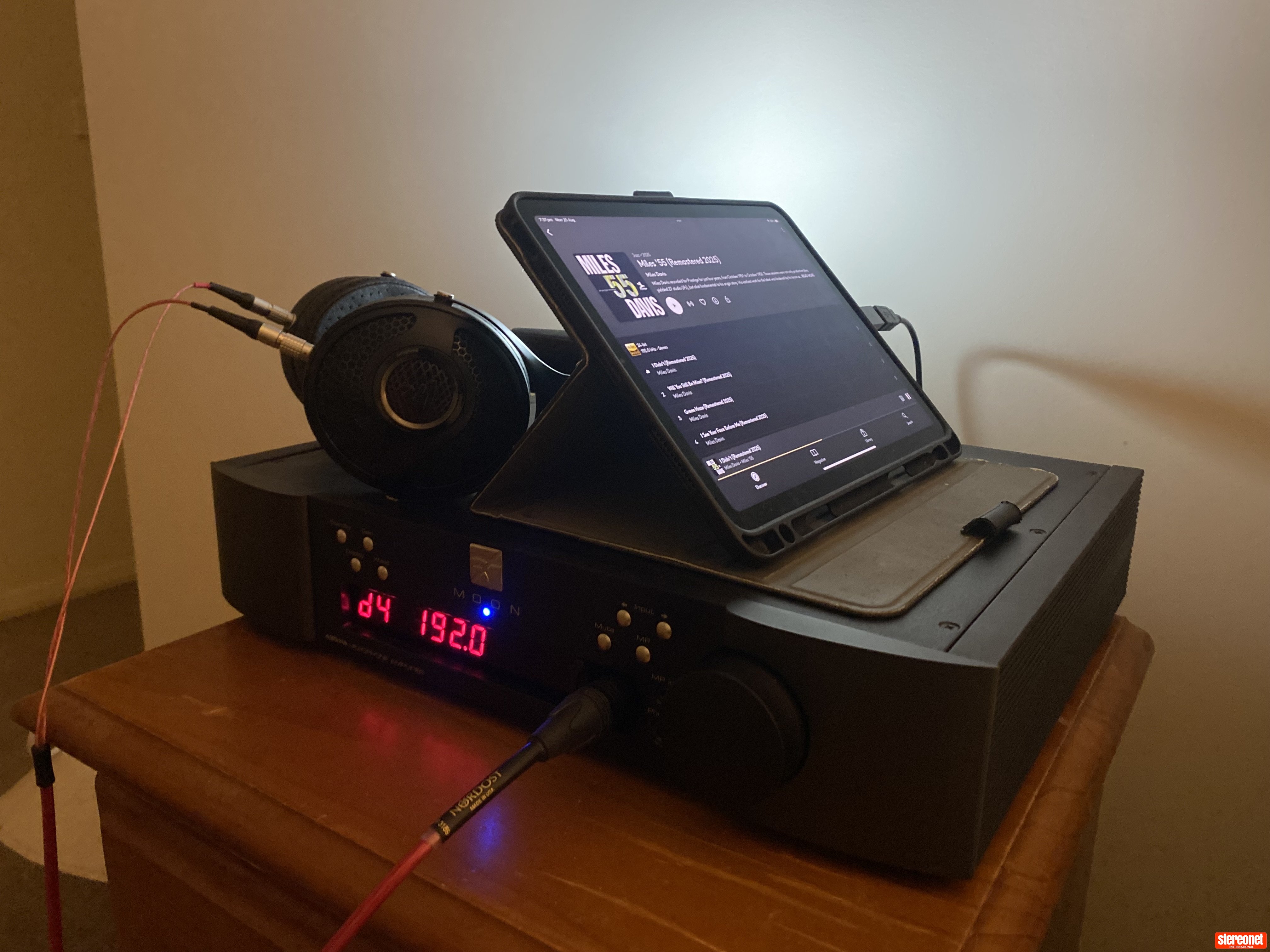 Simaudio Moon 430HAD Headphone Amplifier (with DAC) - Headphone Amps & DACs - StereoNET