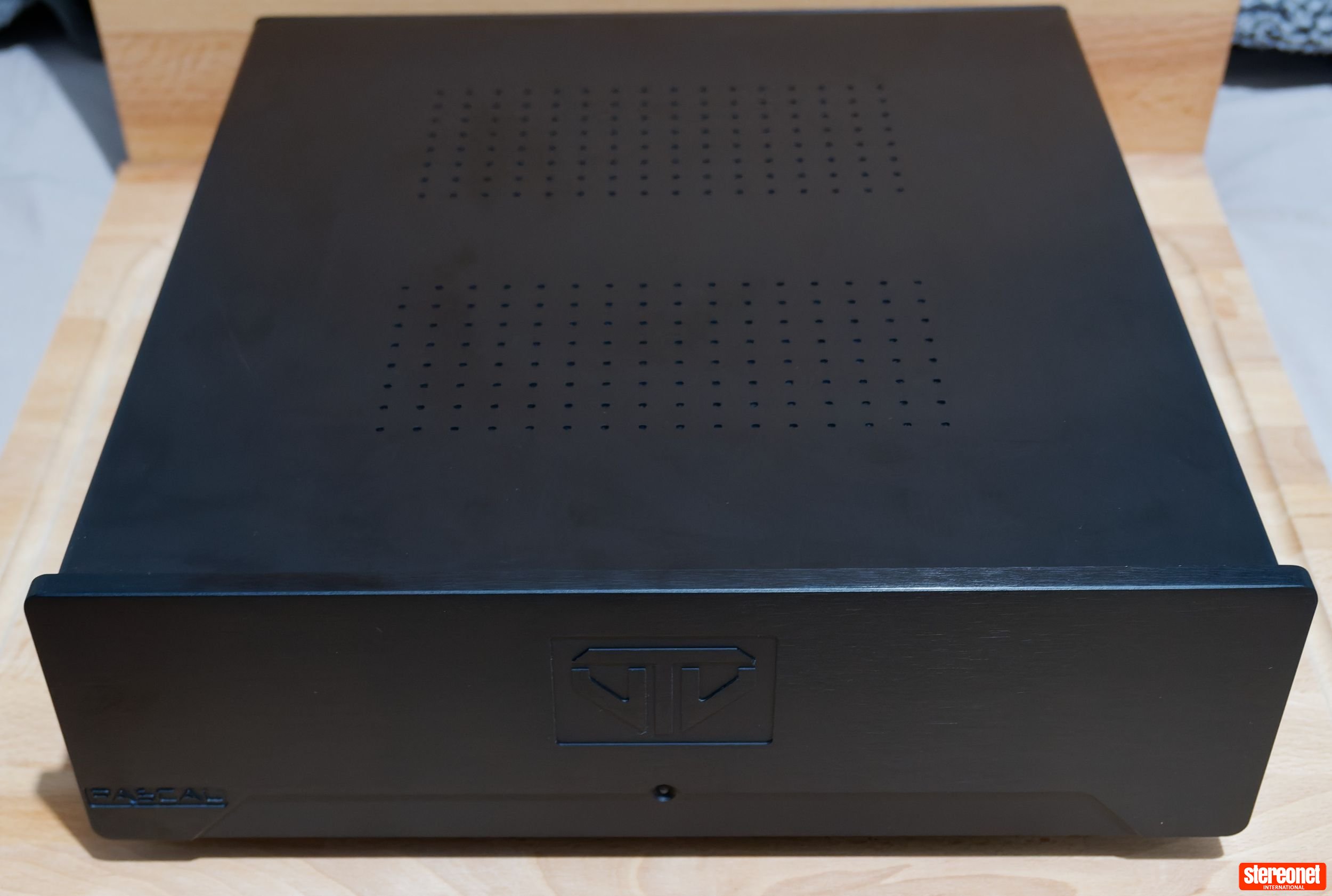 VTV Stereo PASCAL L-PRO2S Power Amplifier - Power Amplifiers - StereoNET