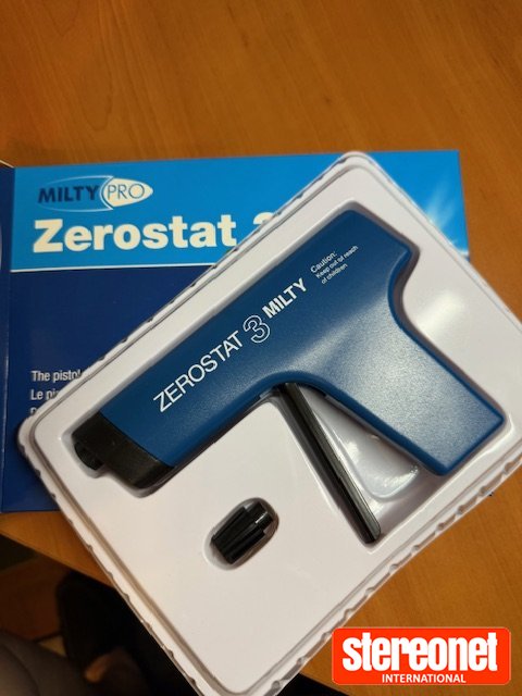 Milty Zerostat 3 Turntable Accessory - Analogue Accessories - StereoNET