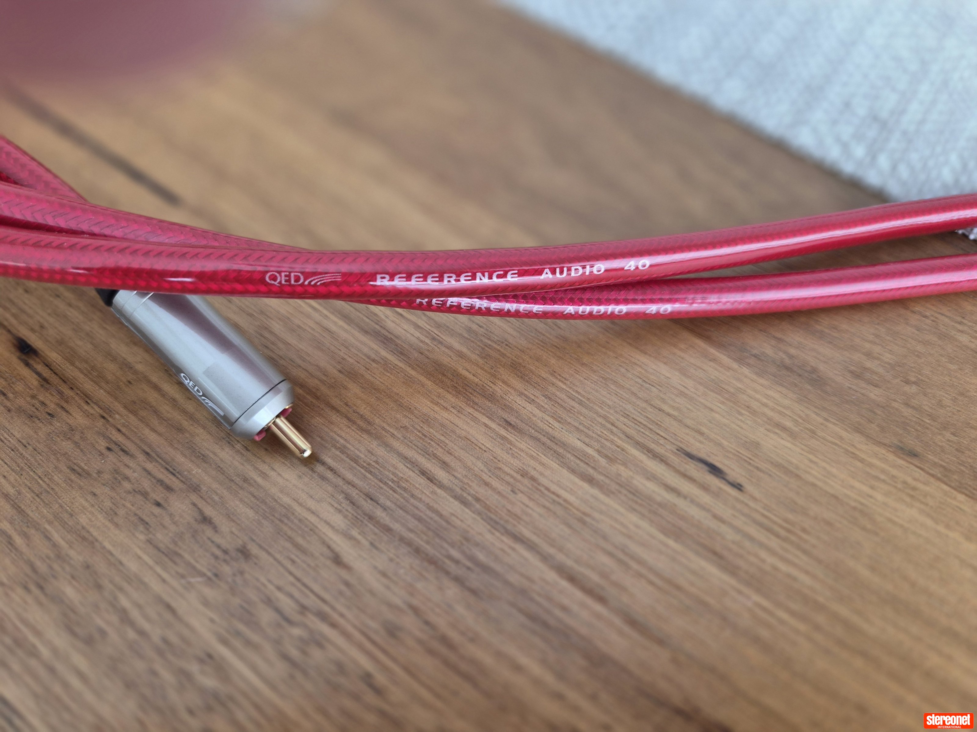 QED Reference 40 RCA 3 Metres. Interconnect Cables (Phono ...