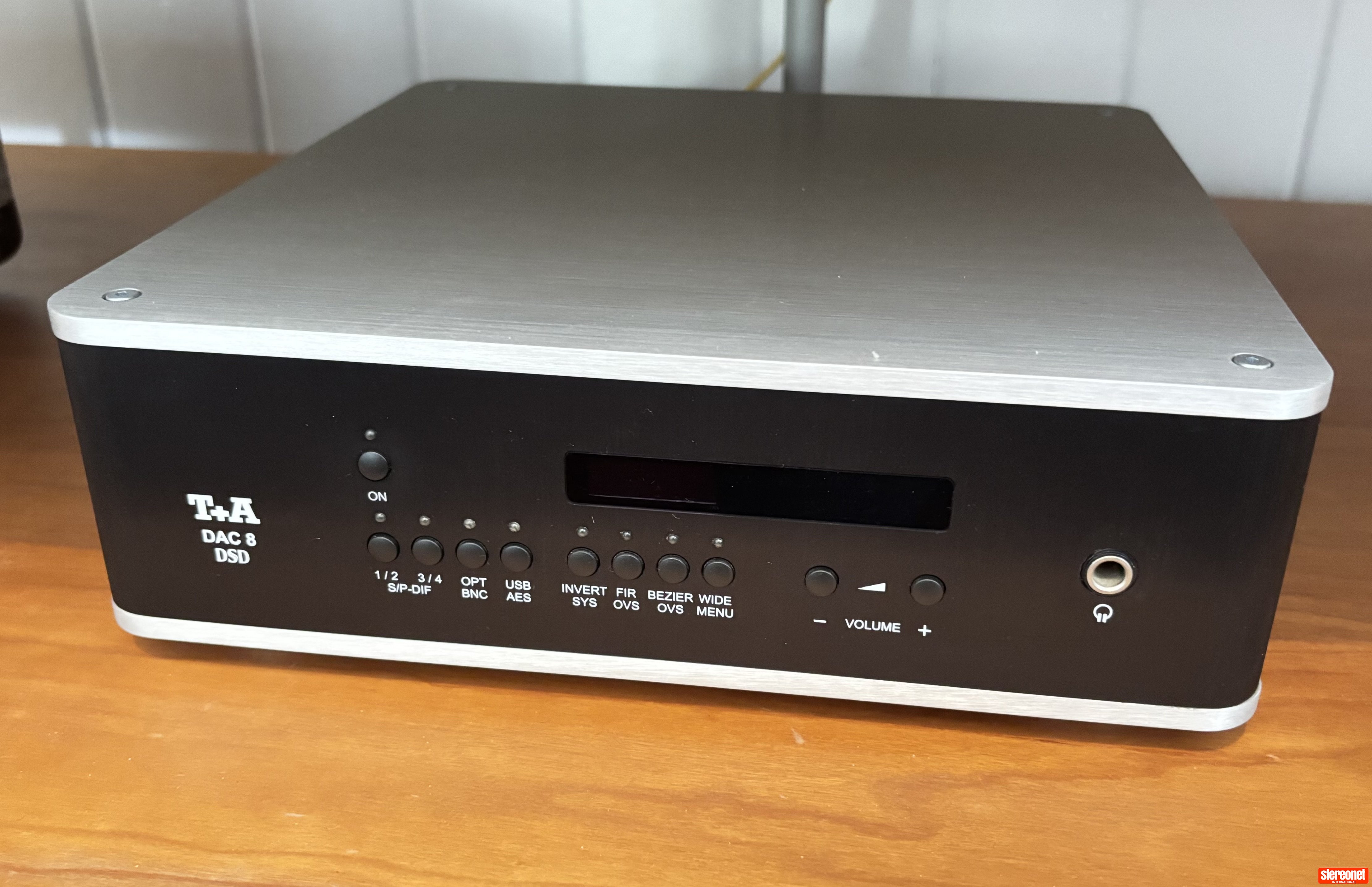 T+A elektroakustik DAC 8 DSD Digital Analog Converter (DAC) - DACs and ...