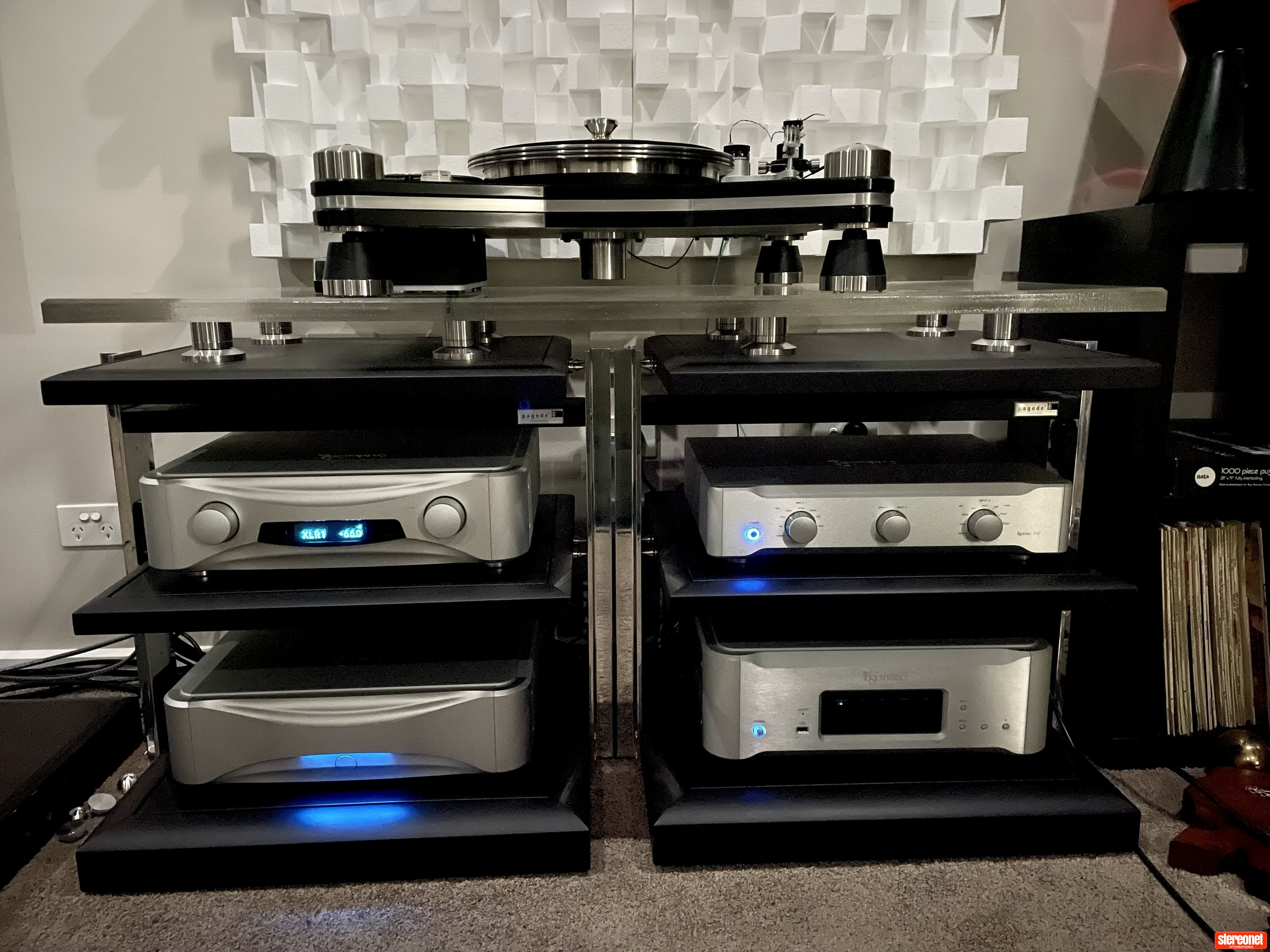 Finite Elemente Pergode Rack - Racks & Cabinets - StereoNET